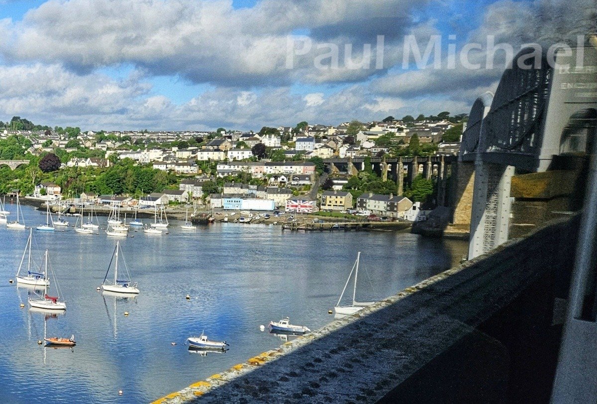 Circular Walk Around Saltash - Paul Michael's Walking & Visitor Guides